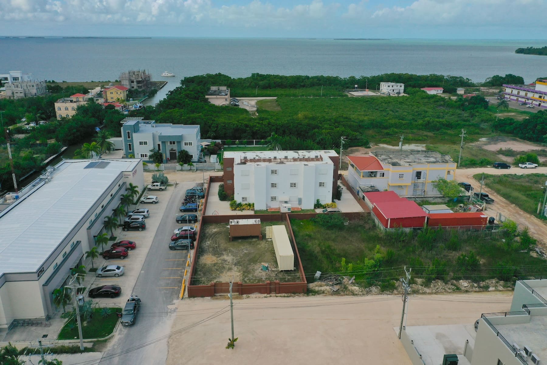 Multi-Unit Apartment Building in West Landivar, Belize City, BELIZE ...