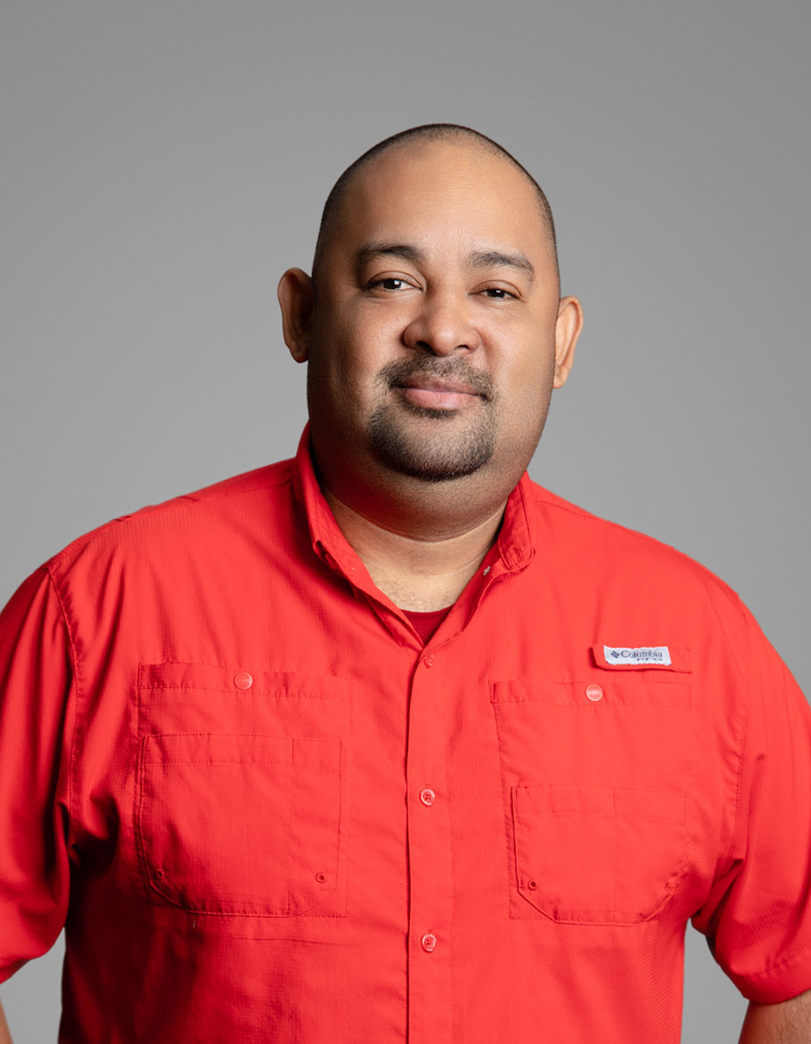 Chris Moguel • Vista Real Estate